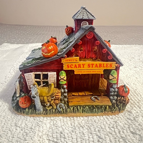 Disney | Holiday | Hawthorne Village Disney Halloween Harvest Deweys ...